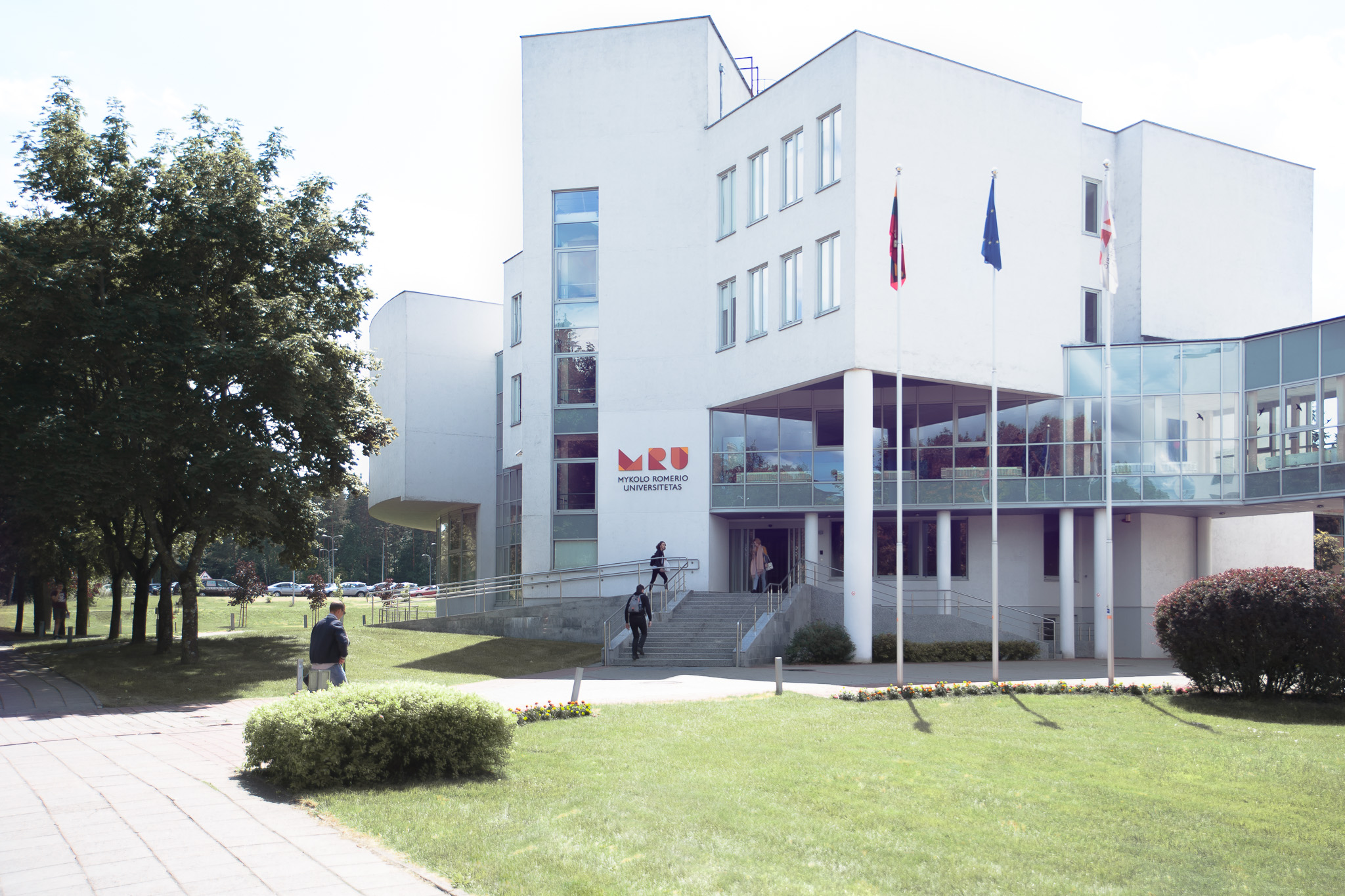 Rugsėjo pirmąją MRU teisininkų bendruomenė pasitiko atsinaujinusi - MRU