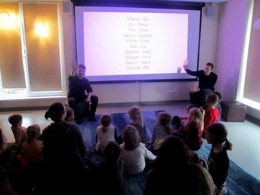 ERASMUS Students Taught Basic French & Songs at Kindergarten - MRU