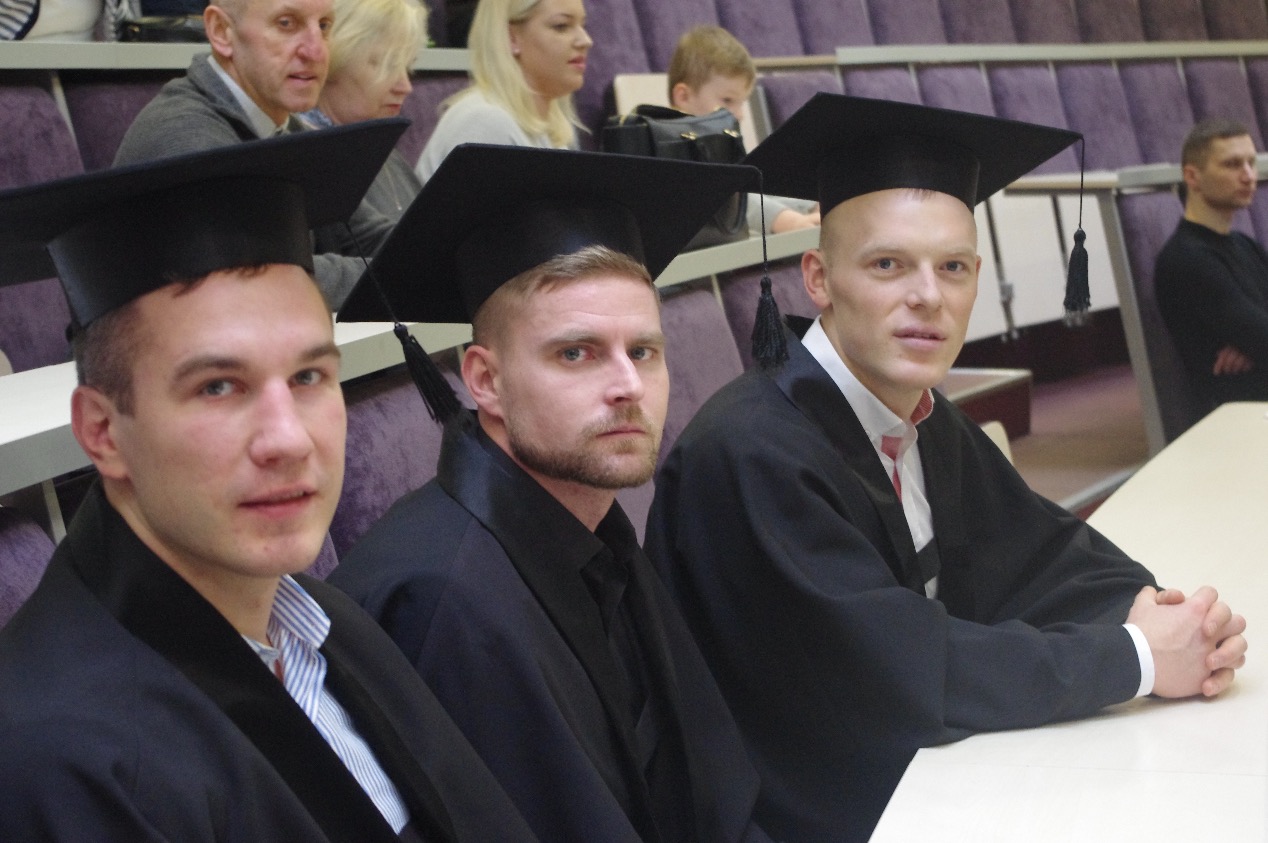 Athletes Awarded Master's Degrees at Graduation - MRU