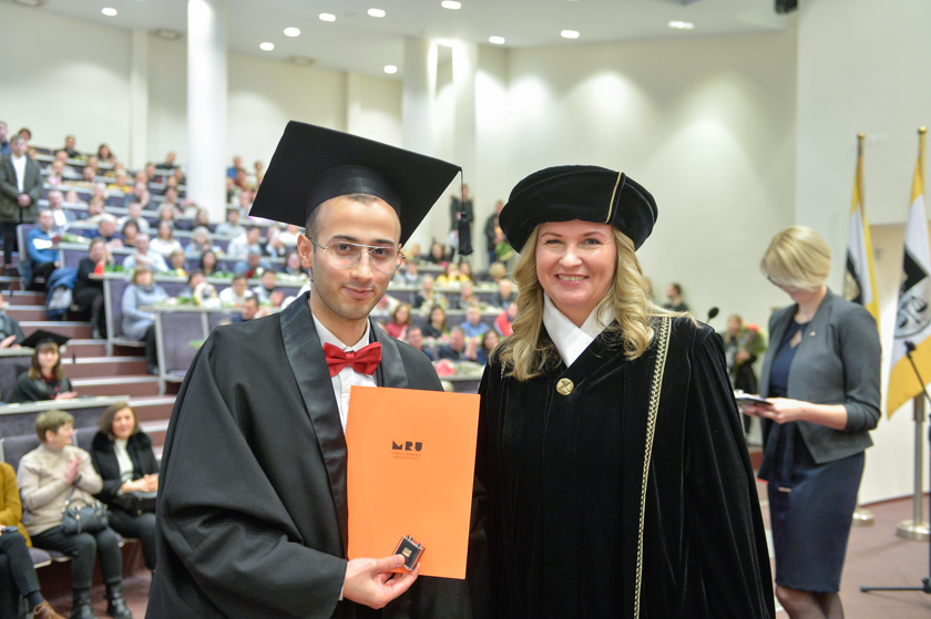Graduation: Diplomas Awarded to MRU Law School Grads - MRU